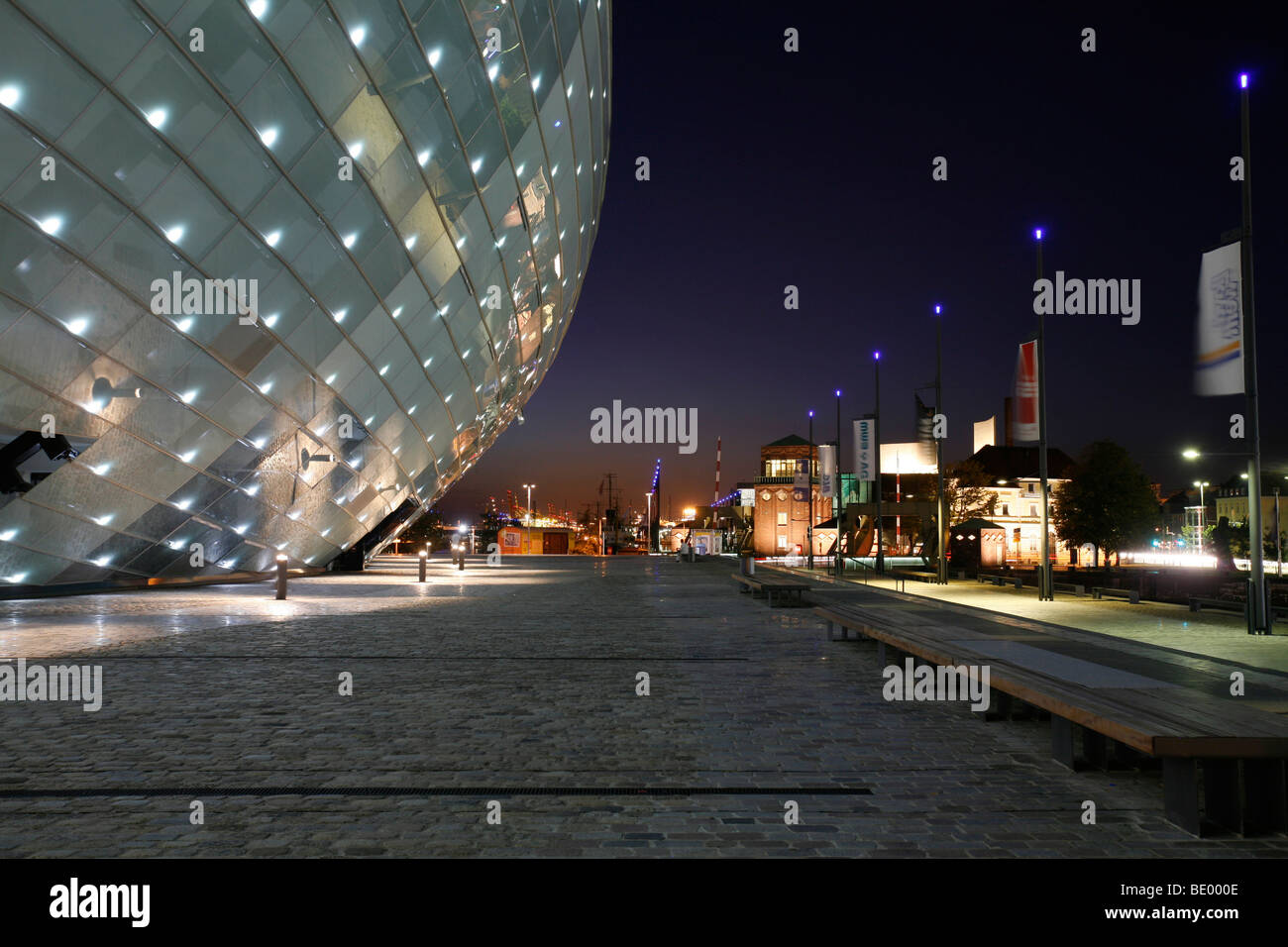 Science of building hi-res stock photography and images - Alamy