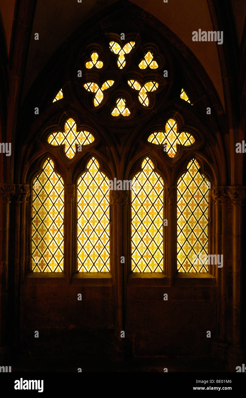 Gothic tracery hi-res stock photography and images - Alamy
