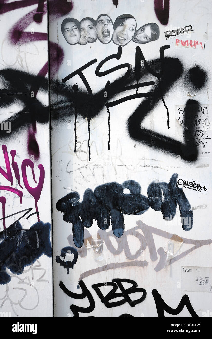 Graffiti tag tagging hi-res stock photography and images - Alamy
