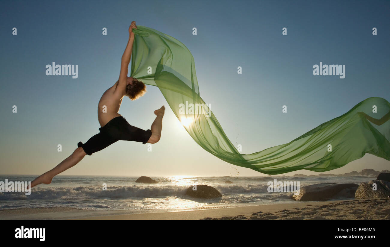 Dancer Leaping High Resolution Stock Photography and Images - Alamy