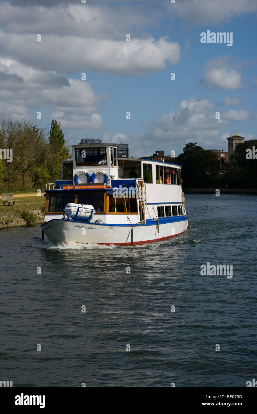 Thames cruising boat hi-res stock photography and images - Alamy