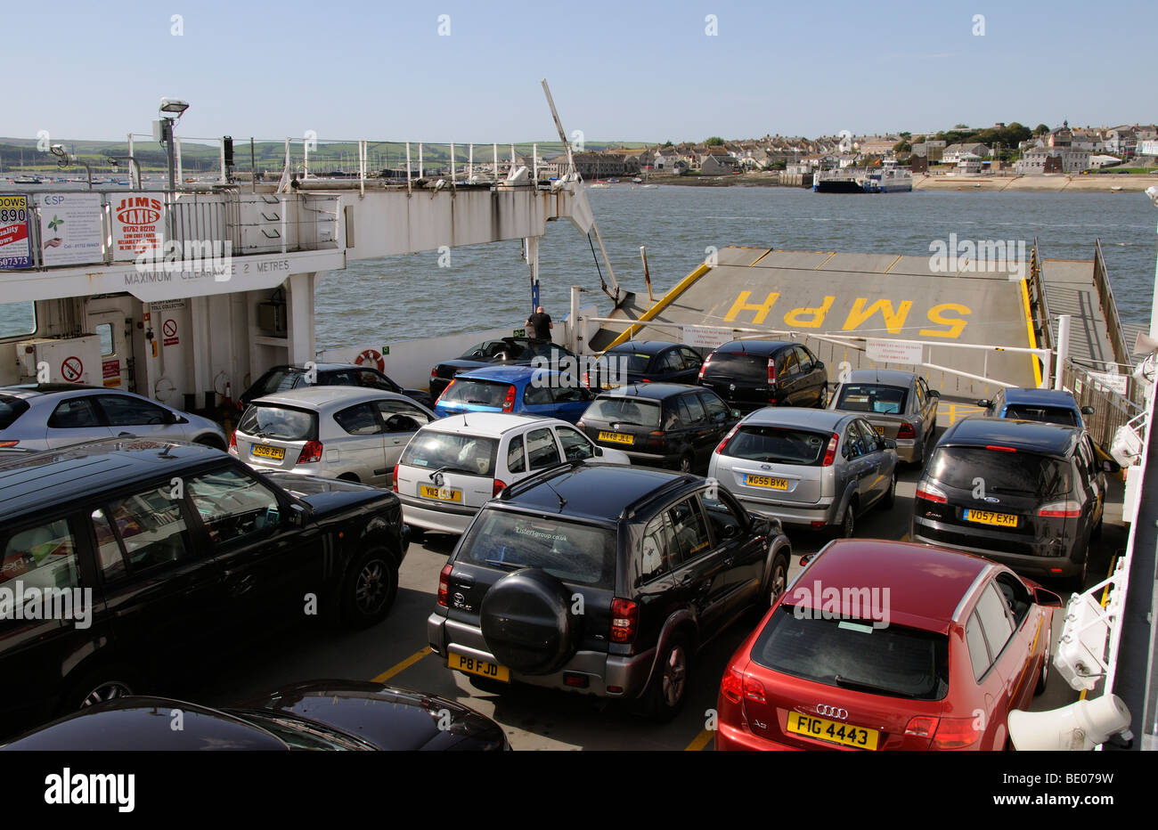 Torpoint link ferry river tamar hi-res stock photography and images - Alamy