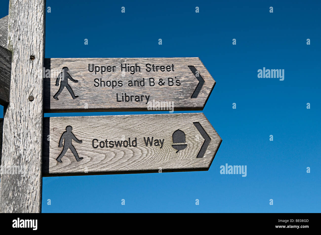 cotswold way sign Broadway Stock Photo - Alamy