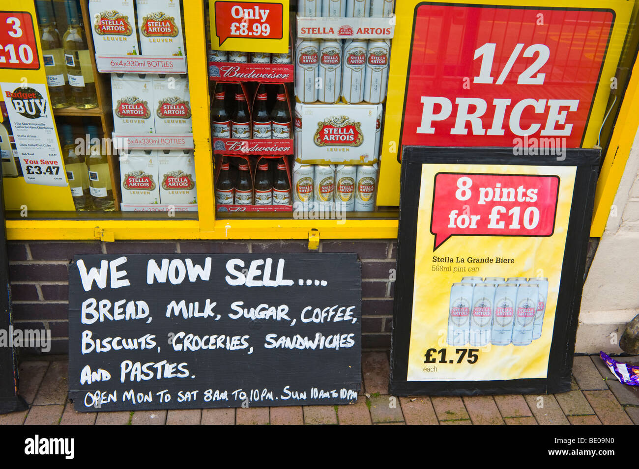 Discounted cheap hi-res stock photography and images - Alamy