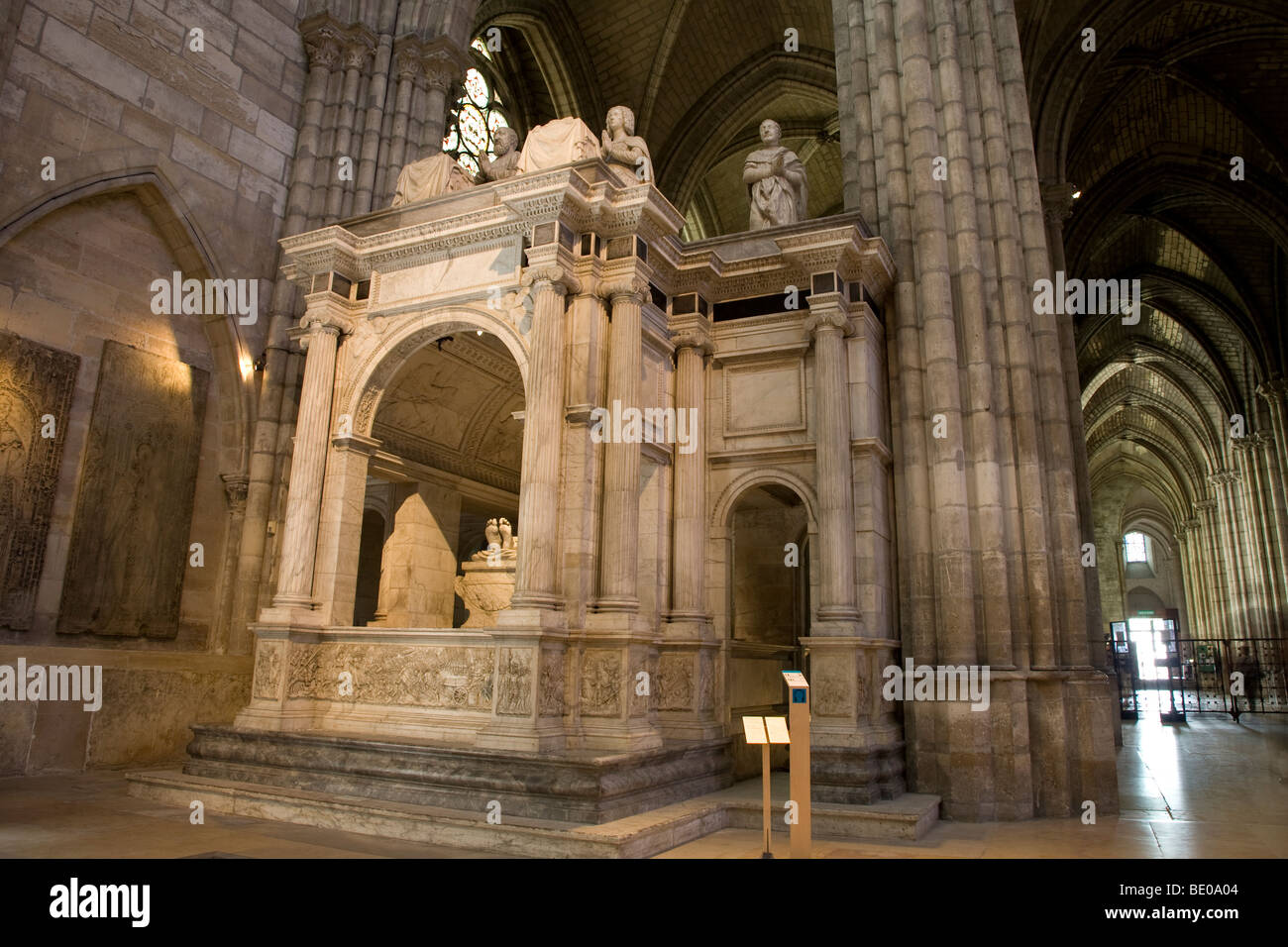 St denis cathedral hi-res stock photography and images - Alamy
