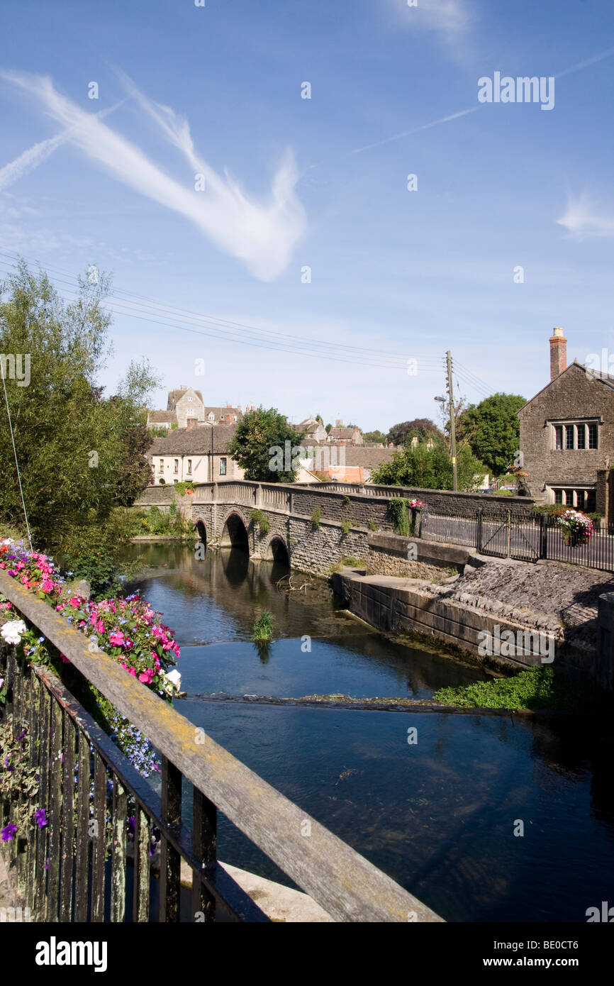 Malmesbury wiltshire river avon hi-res stock photography and images - Alamy