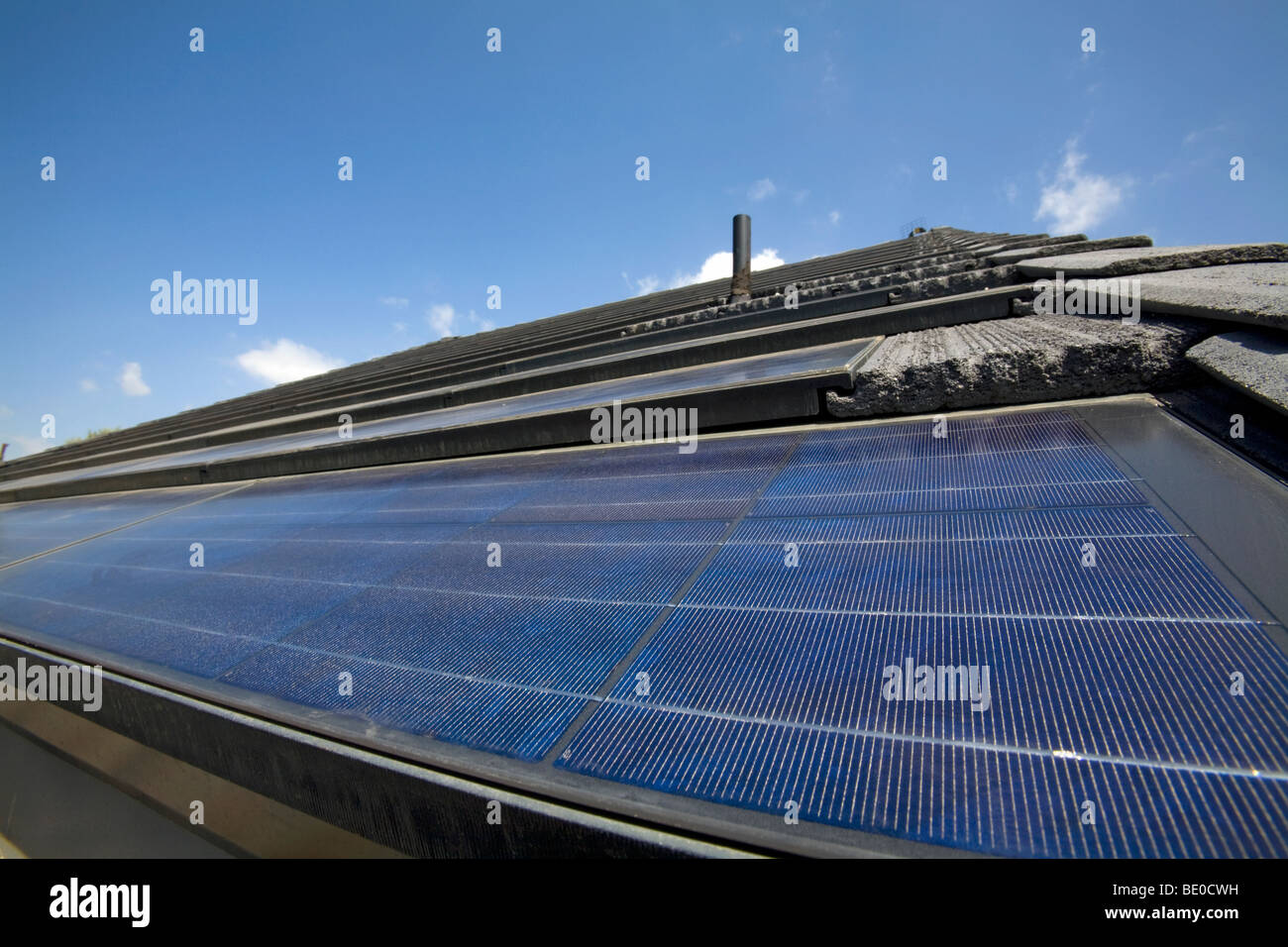 House in Long Beach retrofitted with Building Integrated Photovoltaics ...