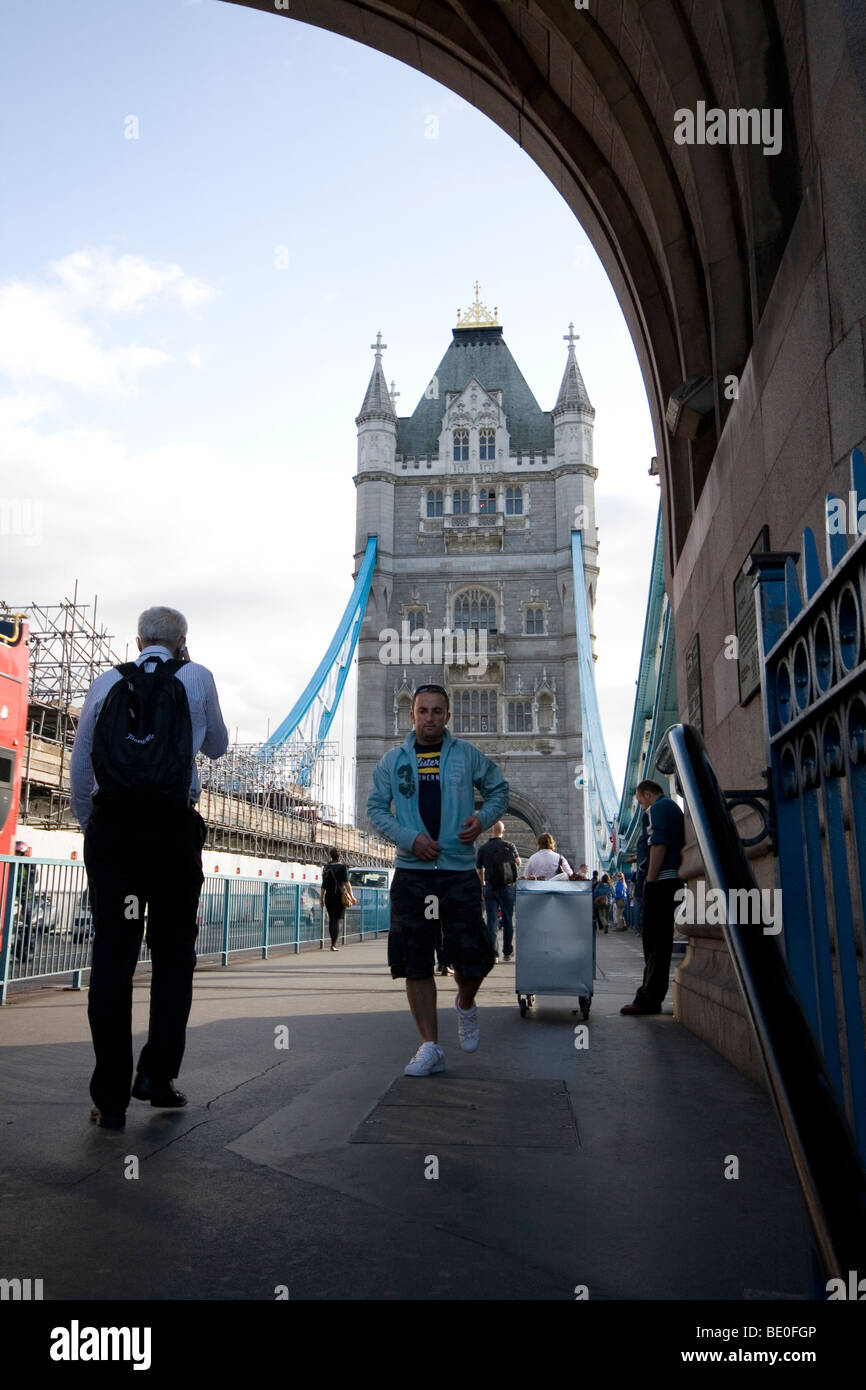 Through this arch hi-res stock photography and images - Alamy