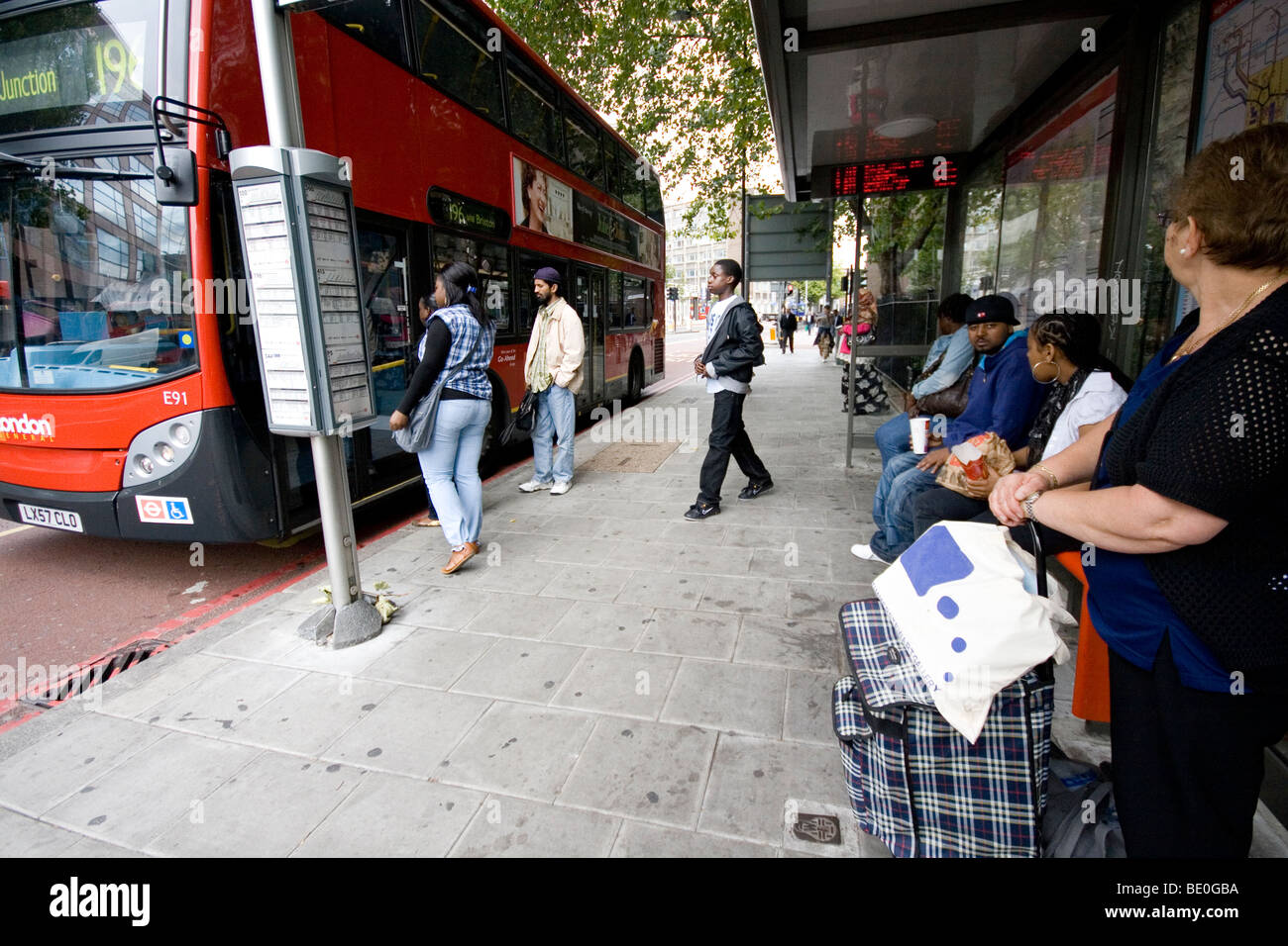 Bus stop at the Elephant & Castle, London SE1 Stock Photo - Alamy