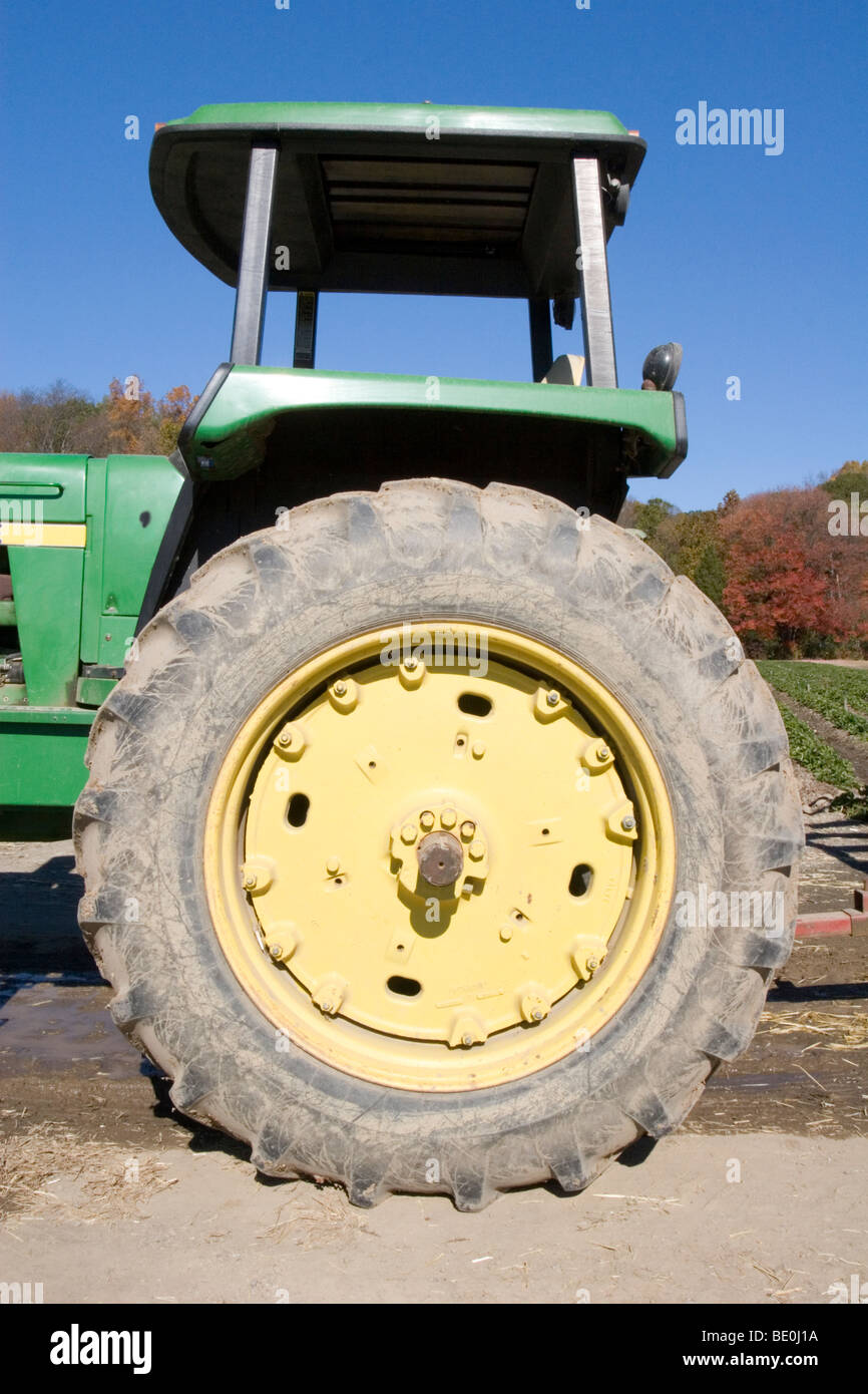 A side view of a wheel on a farm tractor Stock Photo - Alamy