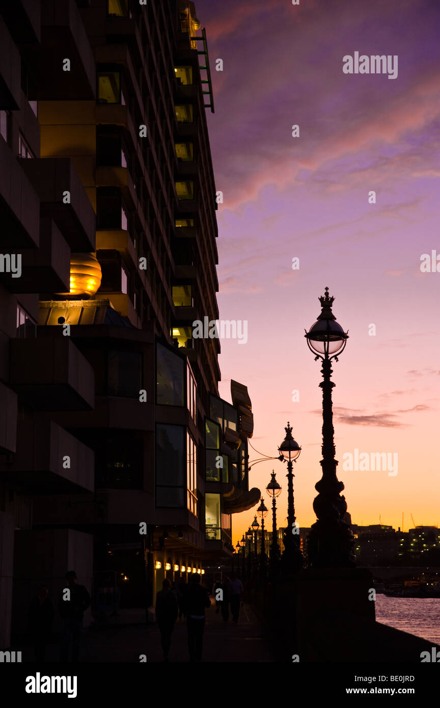 London sunset hi-res stock photography and images - Alamy