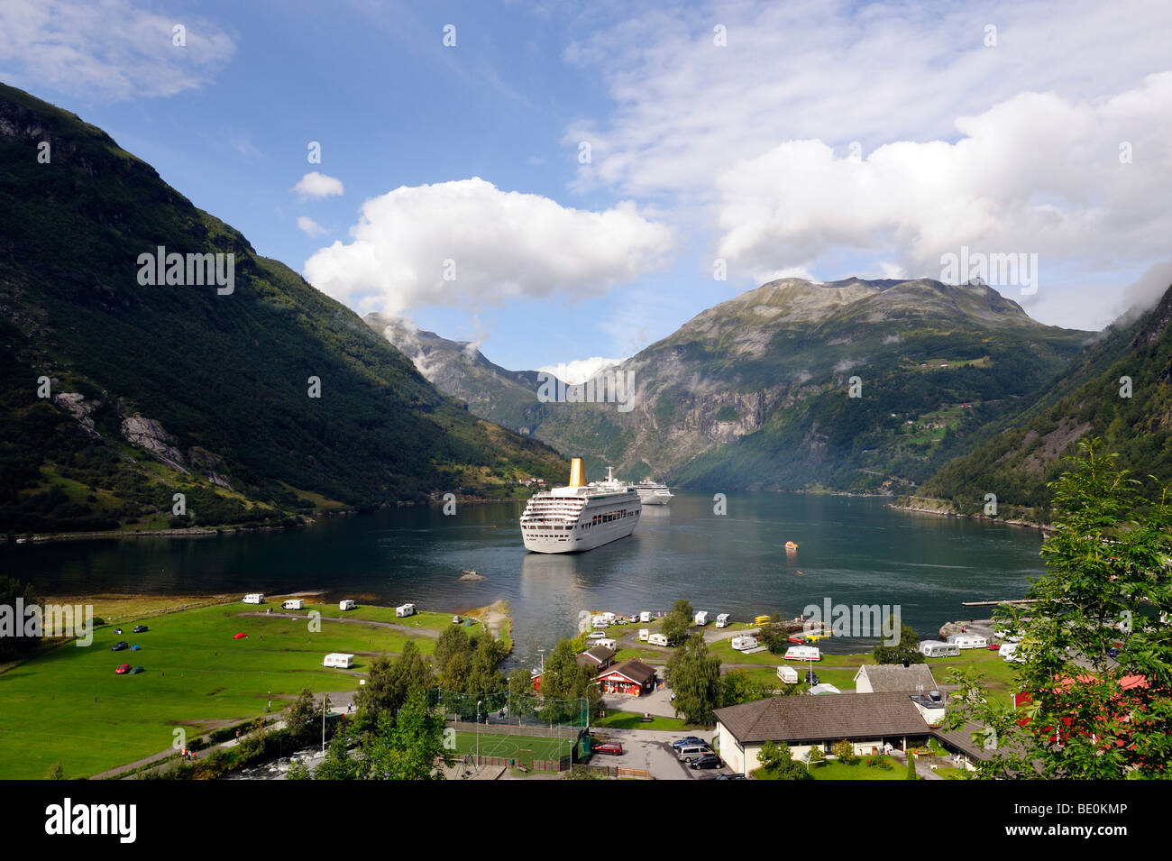 View from Flydalsjuvet on the town Geiranger, Geirangerfjord, Norway ...