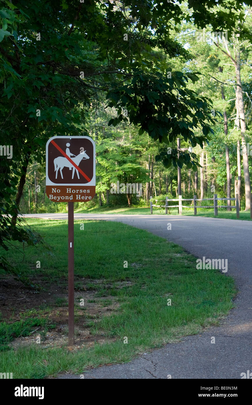 Horse trail sign Stock Photo - Alamy