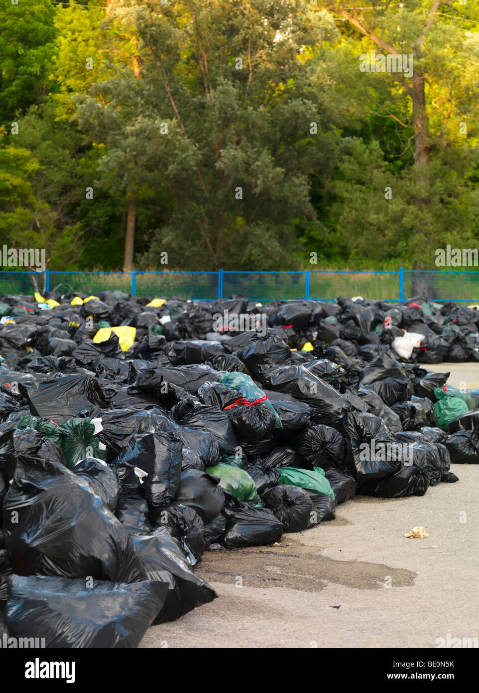 Garbage dump in hi-res stock photography and images - Alamy