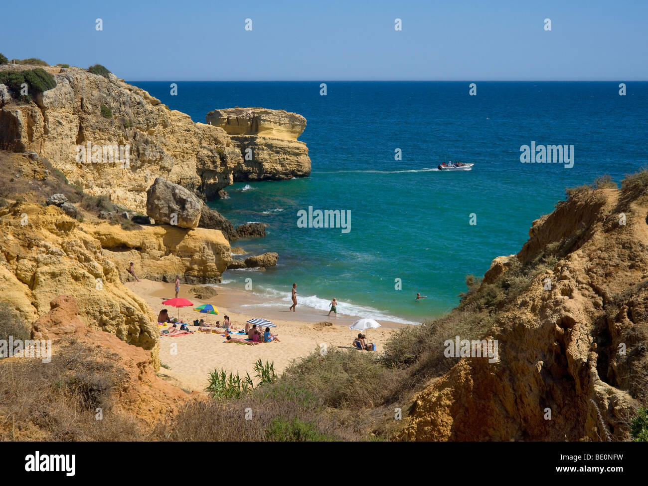 Small sandy beaches hi-res stock photography and images - Alamy