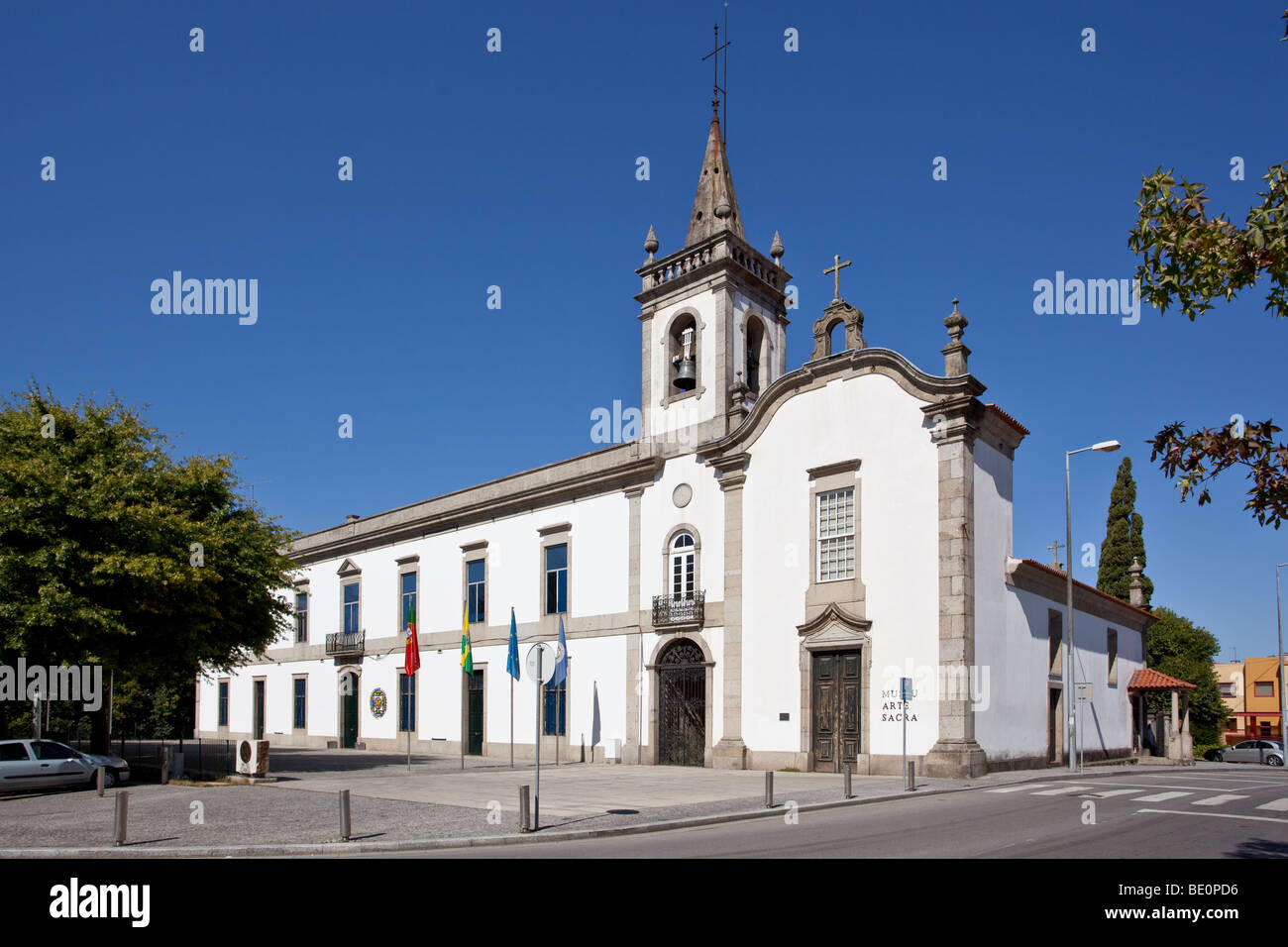 Lapa Chapel - a Sacred Art Museum (right), and the Lusiada University ... Lapa Chapel - a Sacred Art Museum (right), and the Lusiada University ...