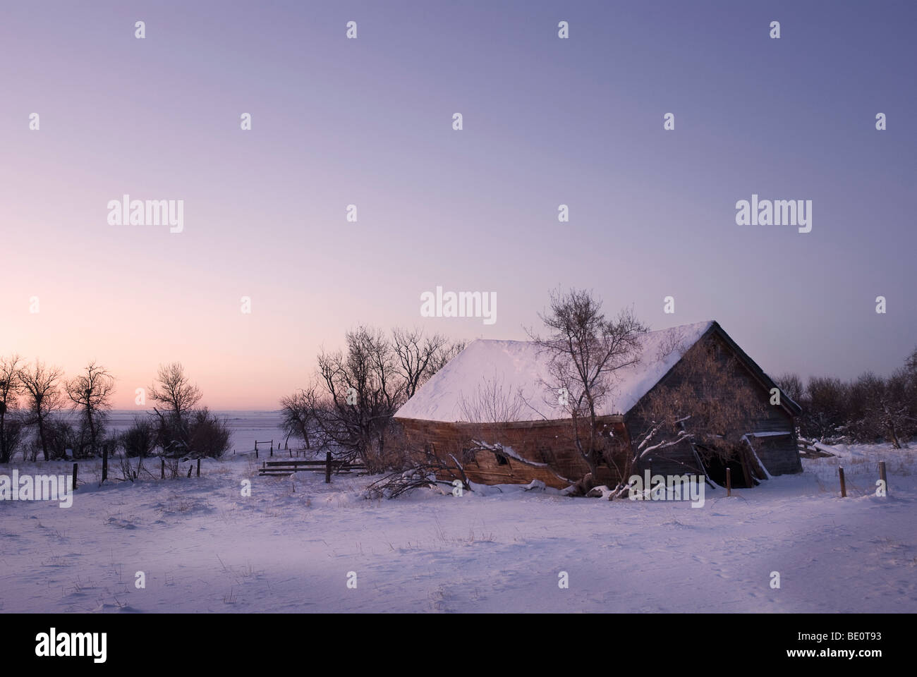 Alberta, Canada; Old abandoned farm on the prairies Stock Photo - Alamy