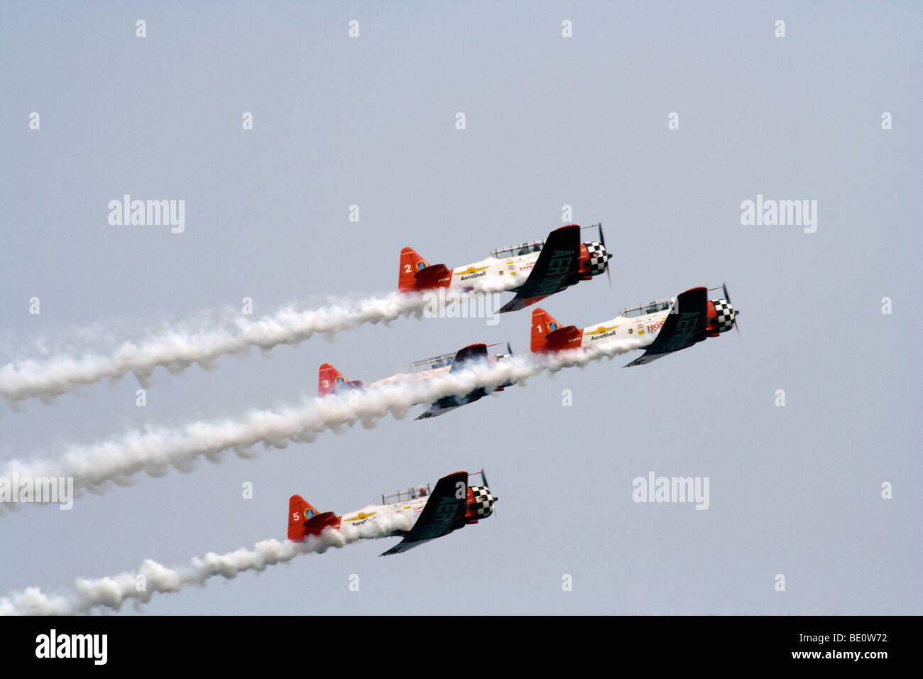 The Aero Shell Aerobatic Team. The Chicago Air and Water Show 2009 ...