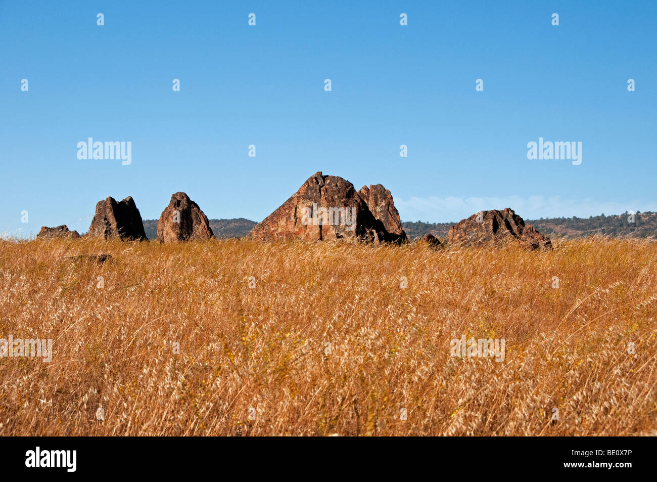 Landscape rocks dry grass hi-res stock photography and images - Alamy