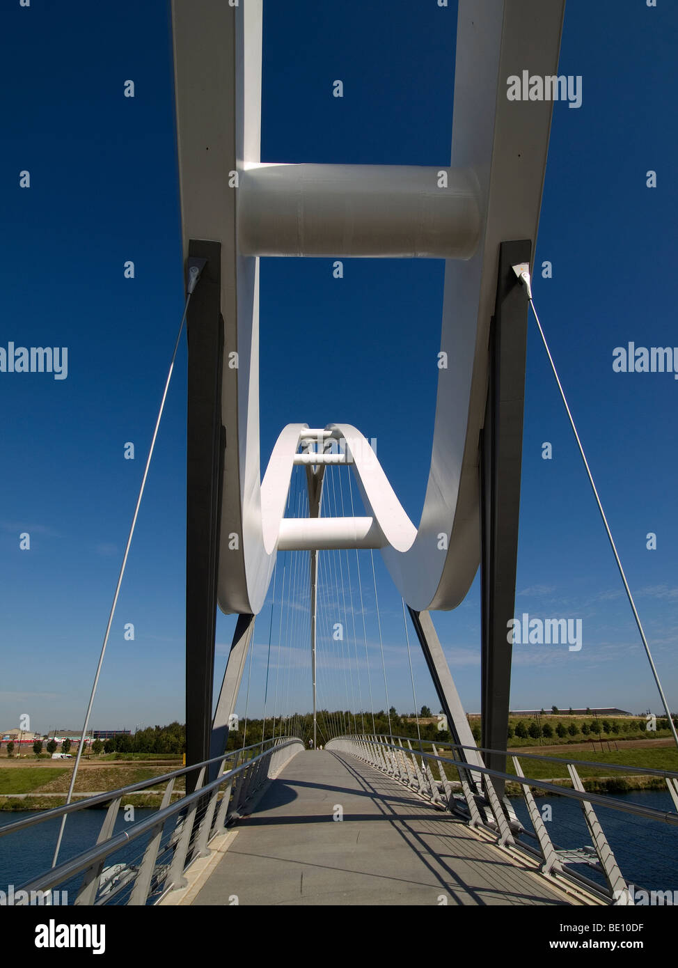 Double deck footbridge hi-res stock photography and images - Alamy