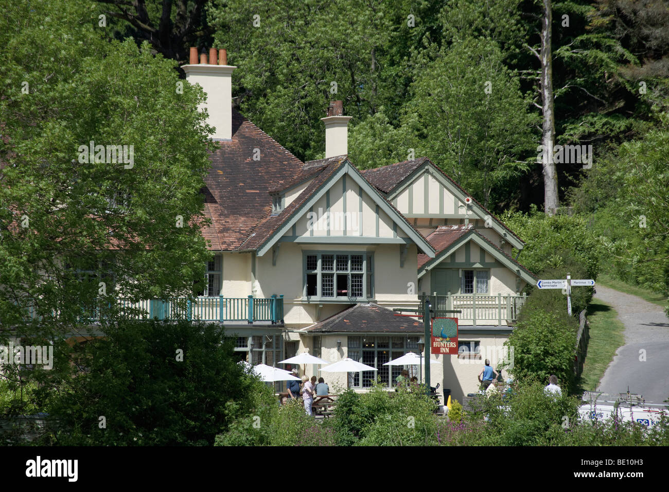 Hunters inn hi-res stock photography and images - Alamy