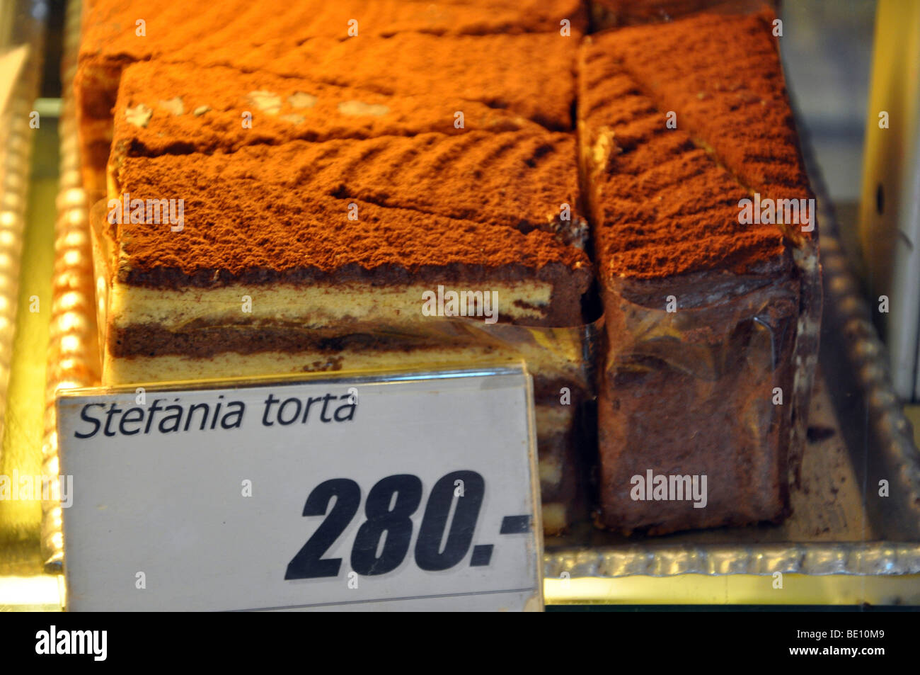 Hungarian cake hi-res stock photography and images - Alamy