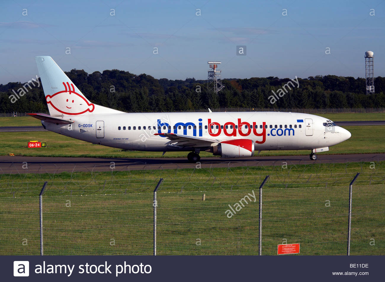 Bmi baby boeing 737 aircraft hi-res stock photography and images - Alamy
