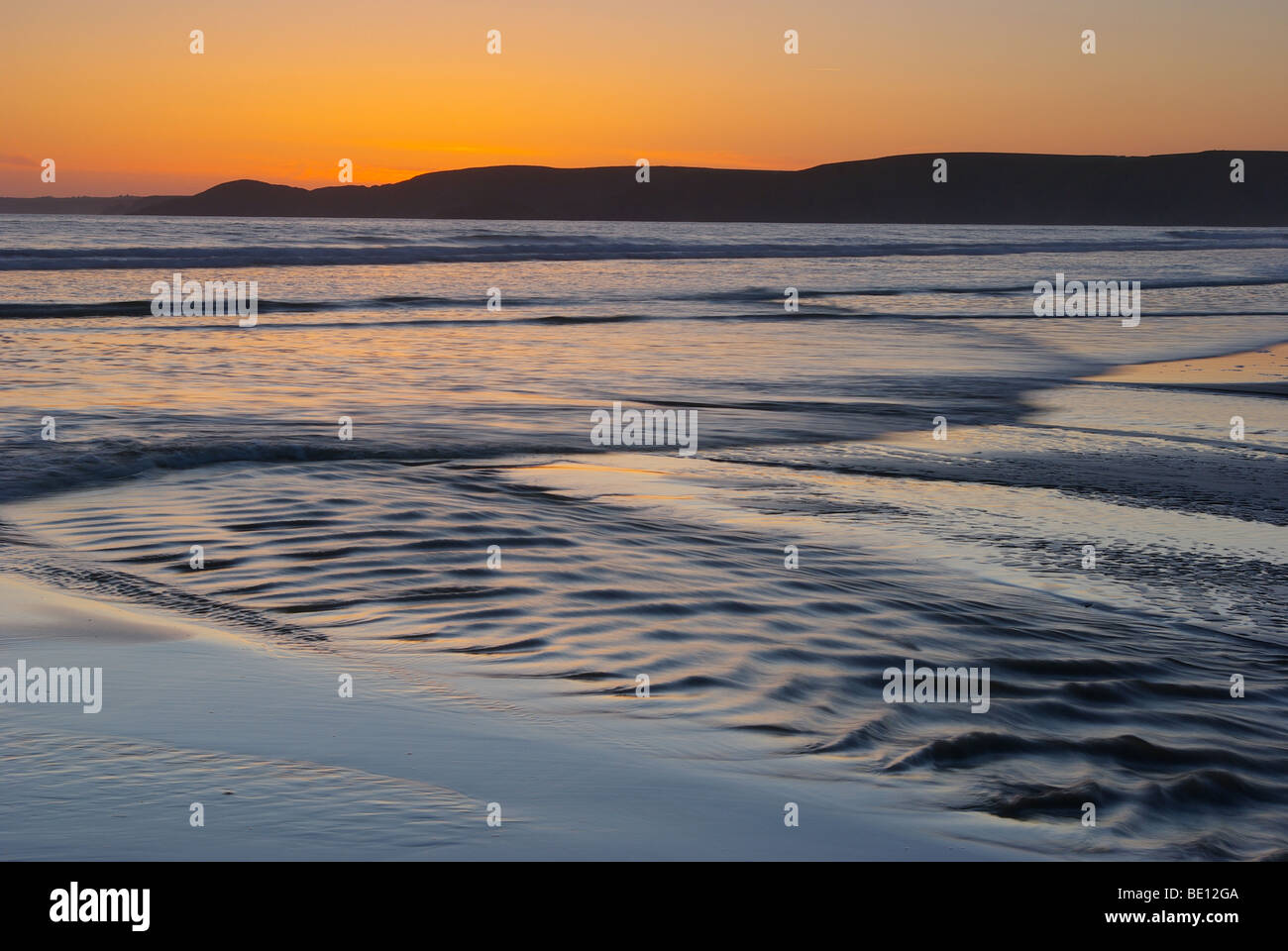 Amber sunset beach hi-res stock photography and images - Alamy
