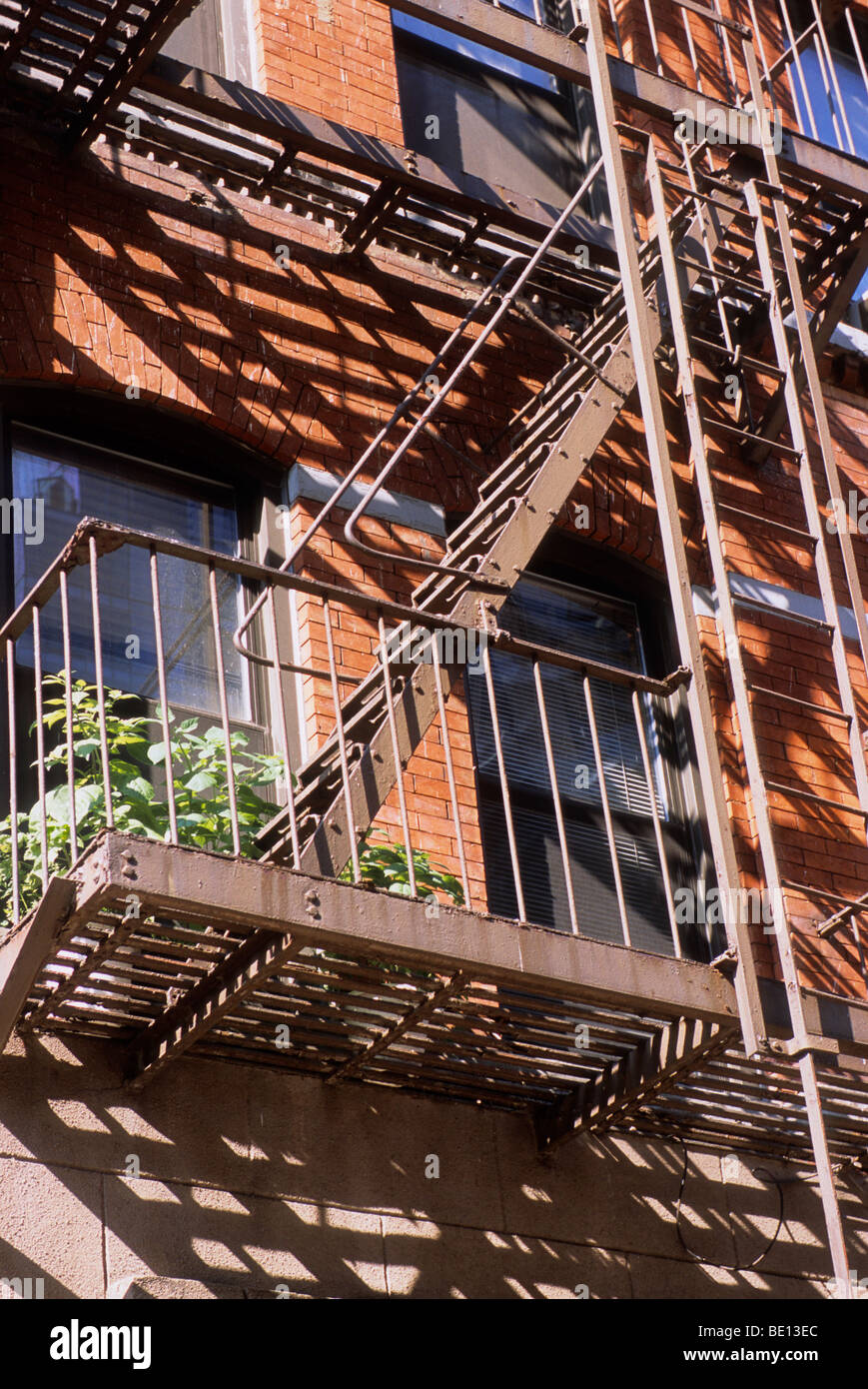 New york city tenement housing hi-res stock photography and images - Alamy