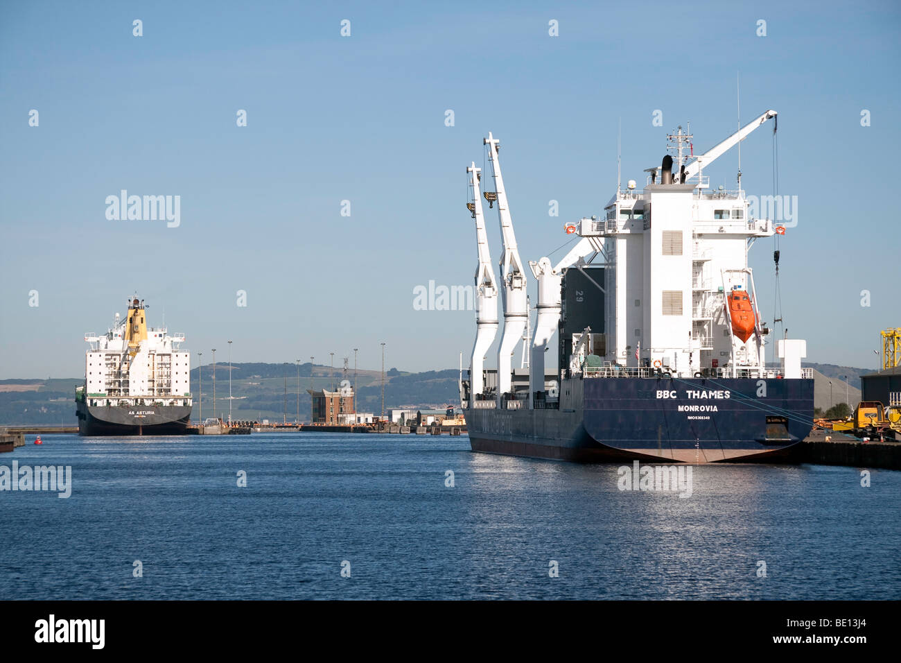 Prince of wales dock hi-res stock photography and images - Alamy