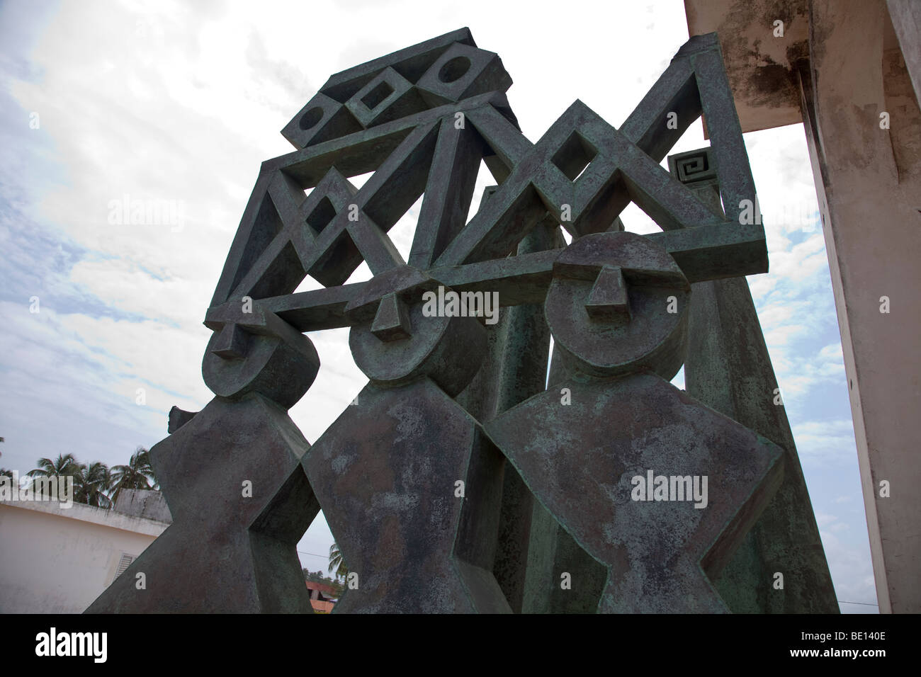 Ouidah gate hi-res stock photography and images - Alamy
