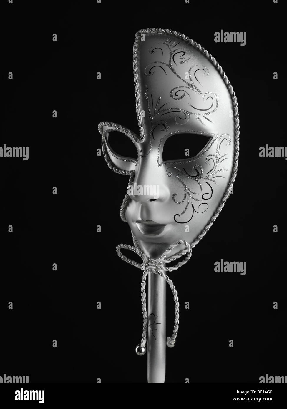 Theater mask half half hi-res stock photography and images - Alamy
