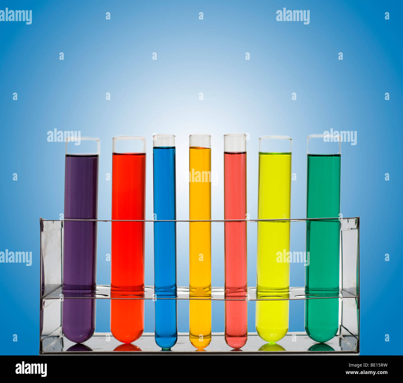 Chemistry laboratory test tube beaker hi-res stock photography and ...