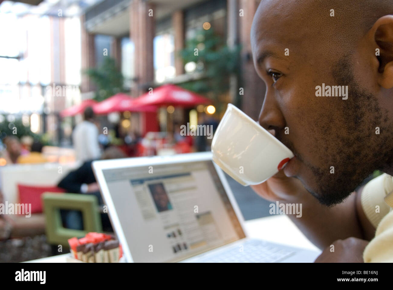 Internet cafe africa young hi-res stock photography and images - Alamy