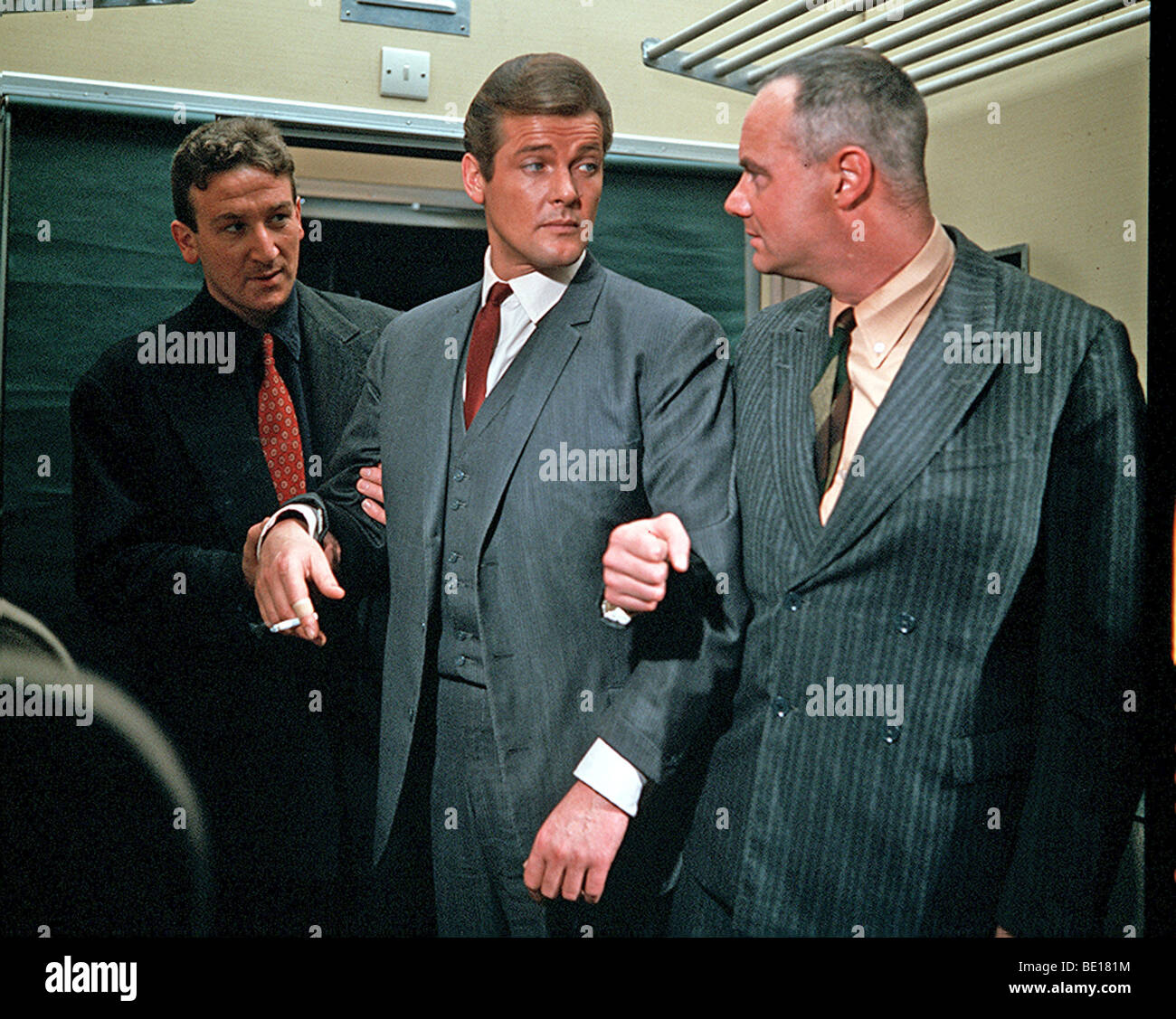 THE SAINT - UK TV series with Roger Moore in the episode The Gadget ...