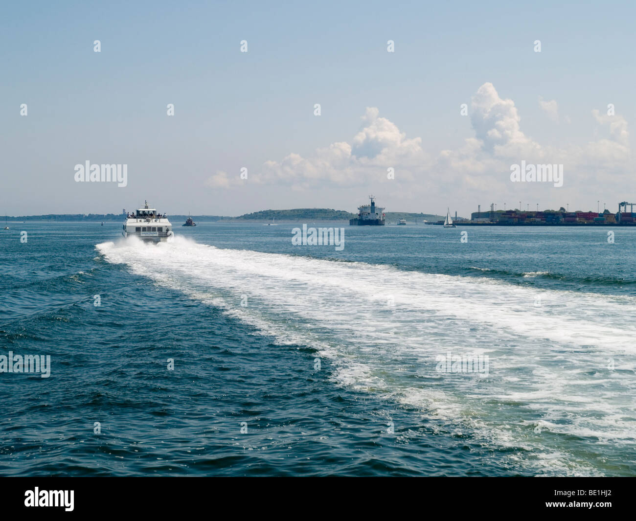 Massachusetts ferry tourism hi-res stock photography and images - Alamy