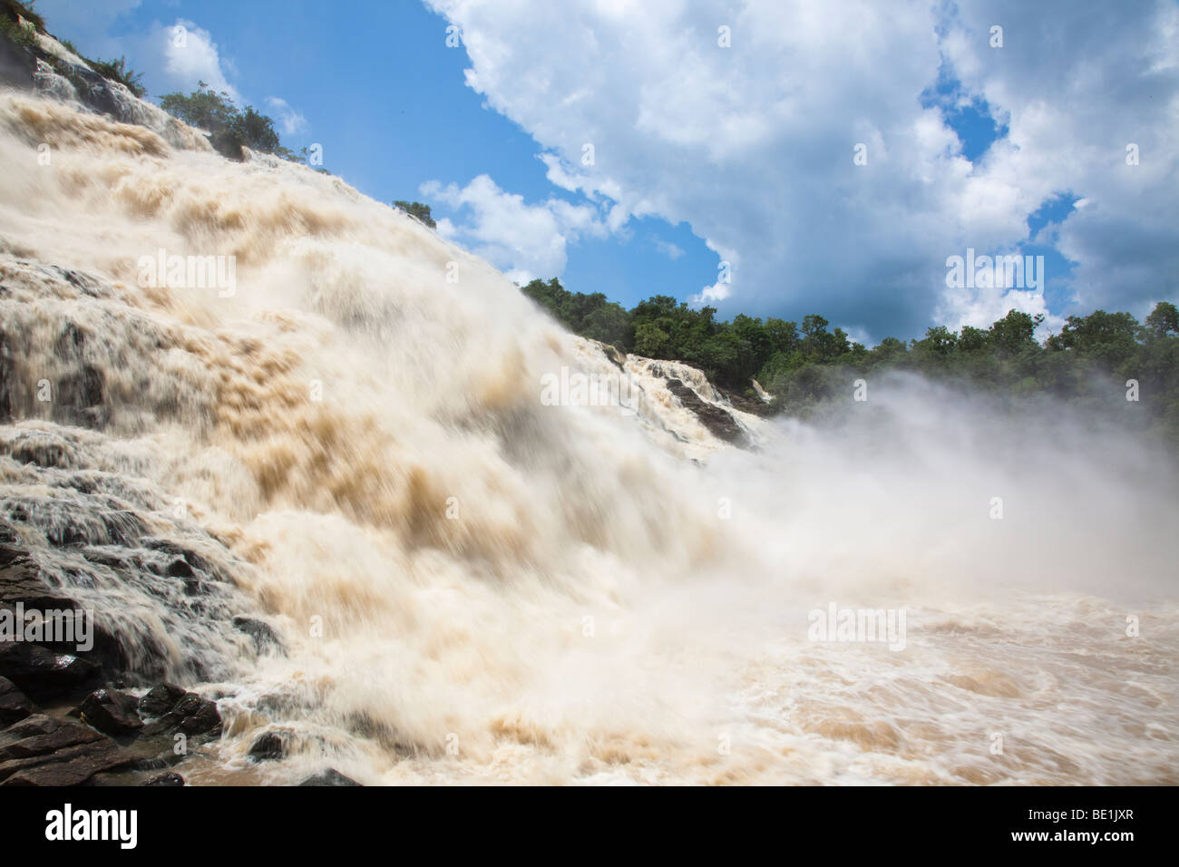 The impressive Gurara Falls, on the Gurara River in Nigeria's Niger ...