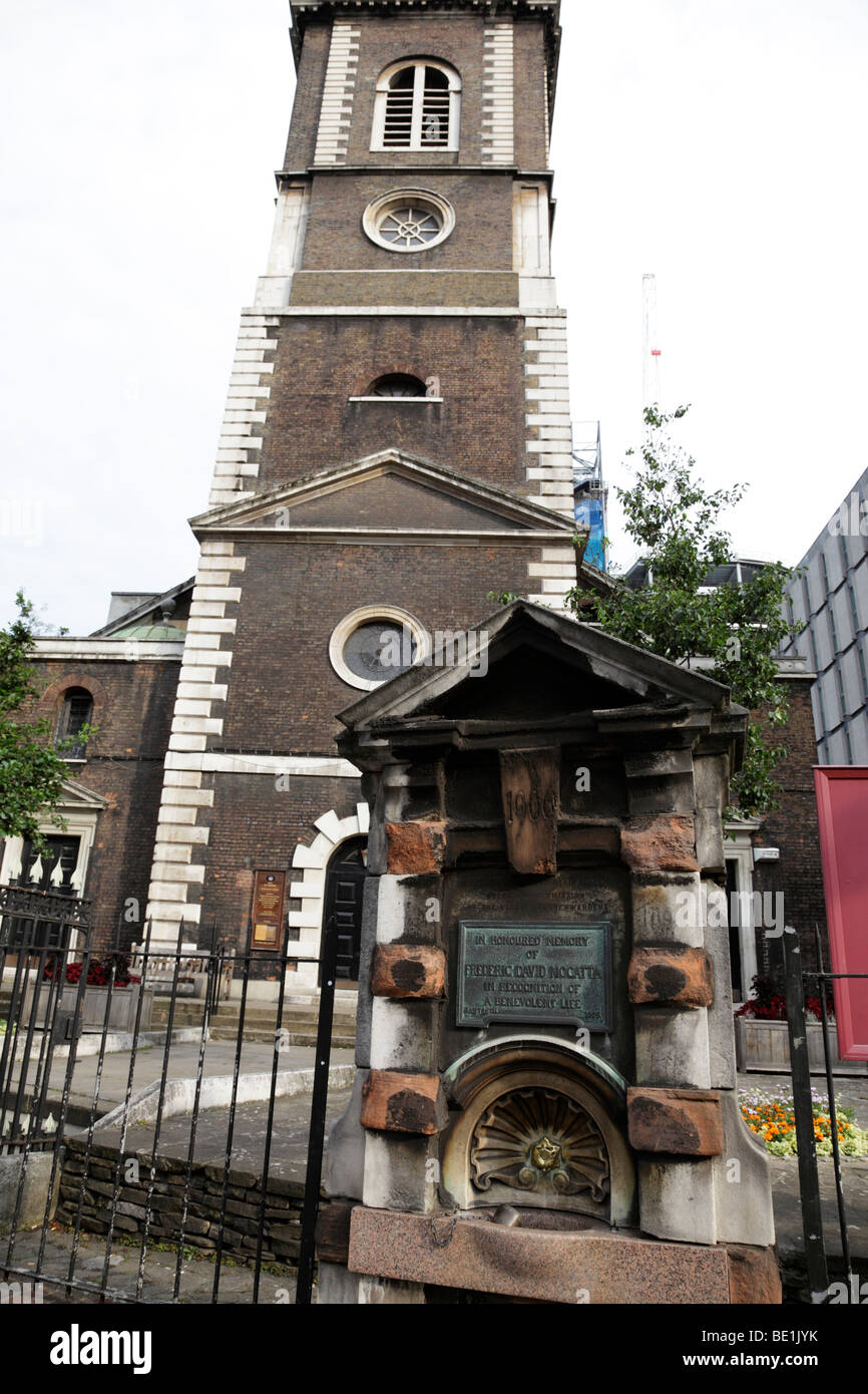facade of st botolph's church aldgate london uk Stock Photo - Alamy