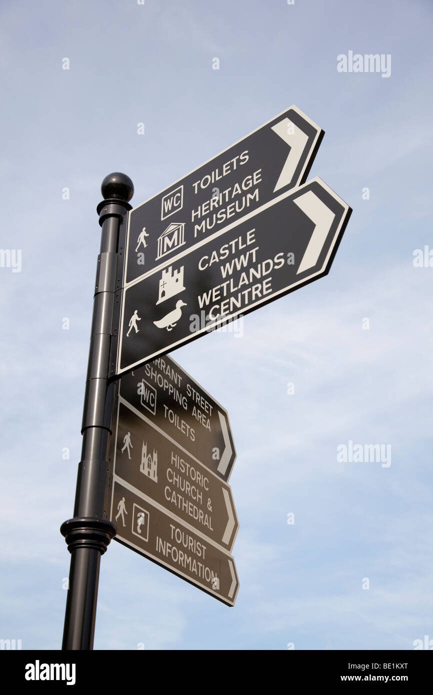 Direction signs uk hi-res stock photography and images - Alamy