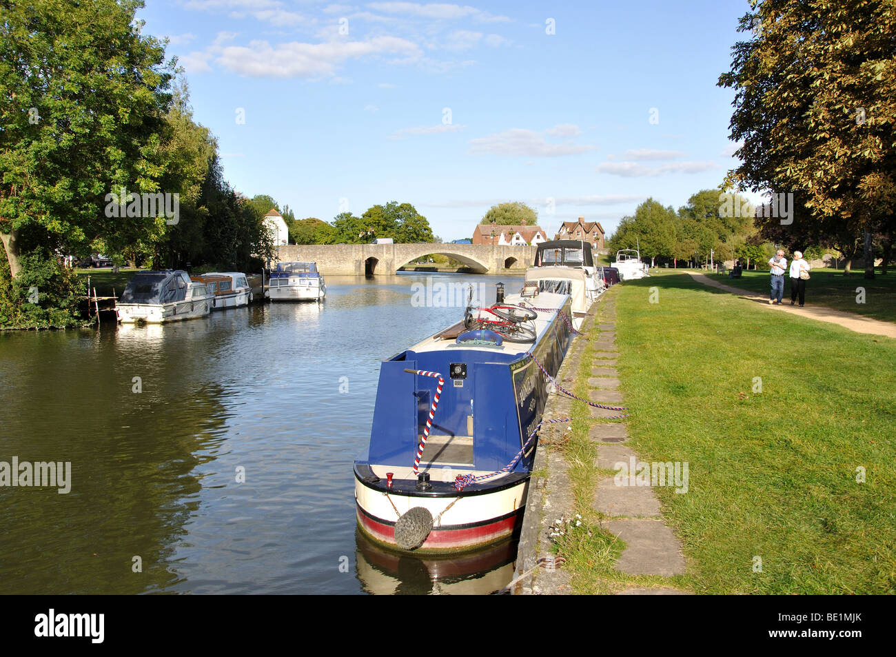 Abingdon Bridge over River Thames, Abingdon, Oxfordshire, England ...