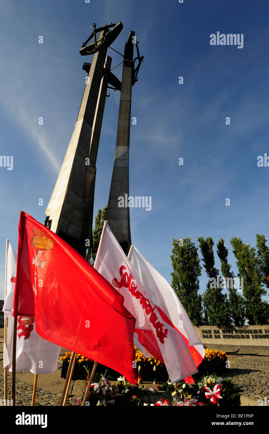 Danzig solidarity square memorial solidarity trade union flags ...