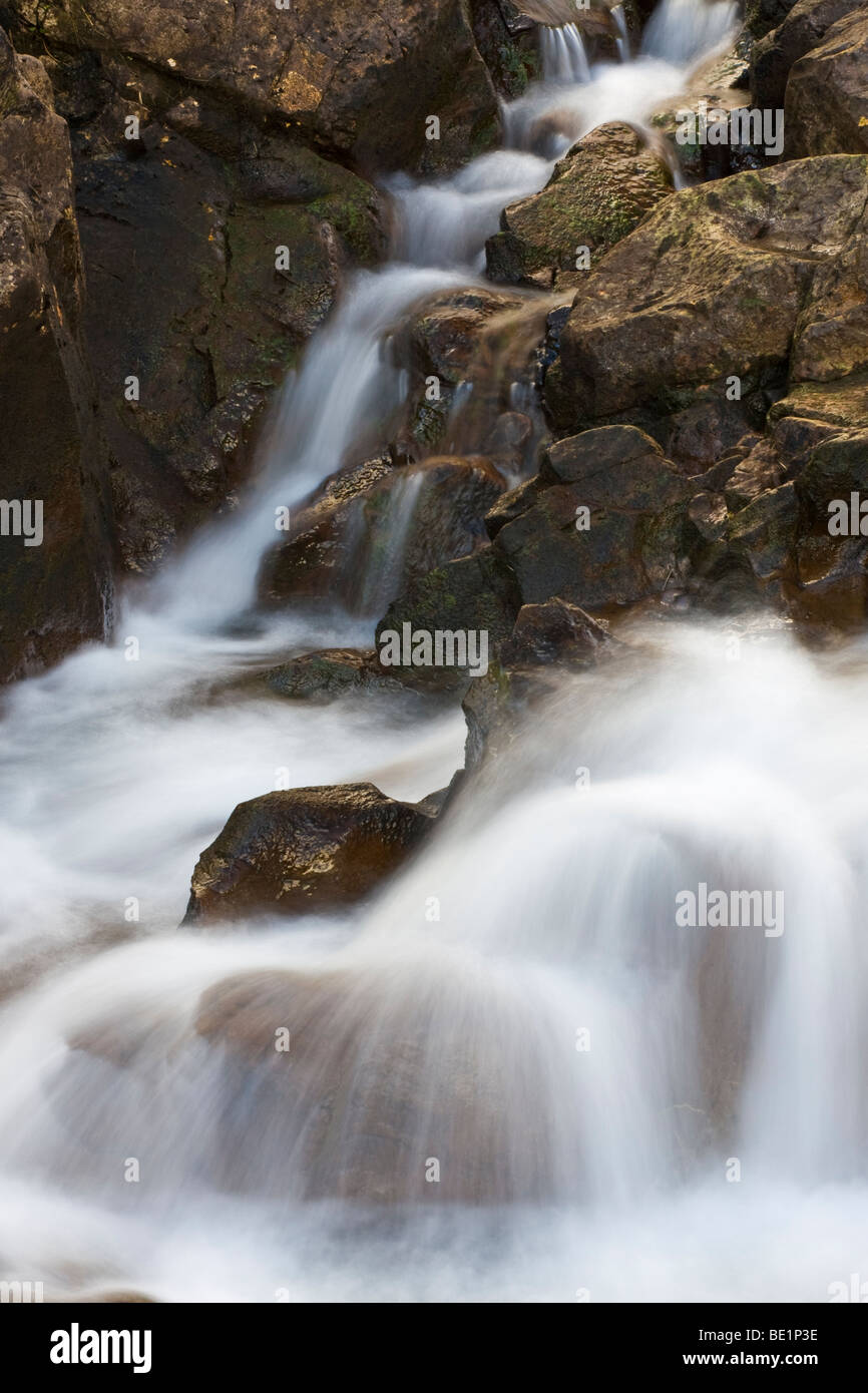 Cascade water over rocks hi-res stock photography and images - Alamy