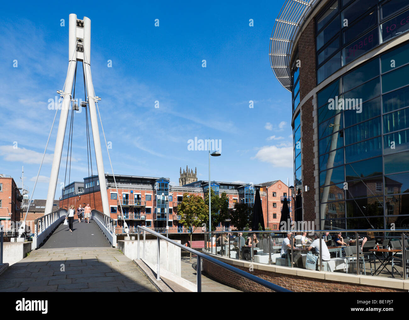 Oracle center hi-res stock photography and images - Alamy