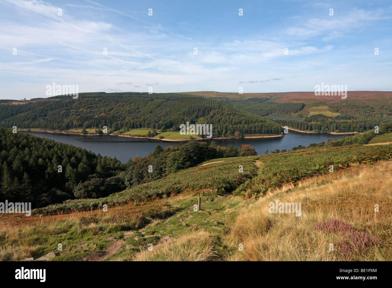 Derwent Reservoir and the Upper Derwent Valley, Derbyshire, Peak ...