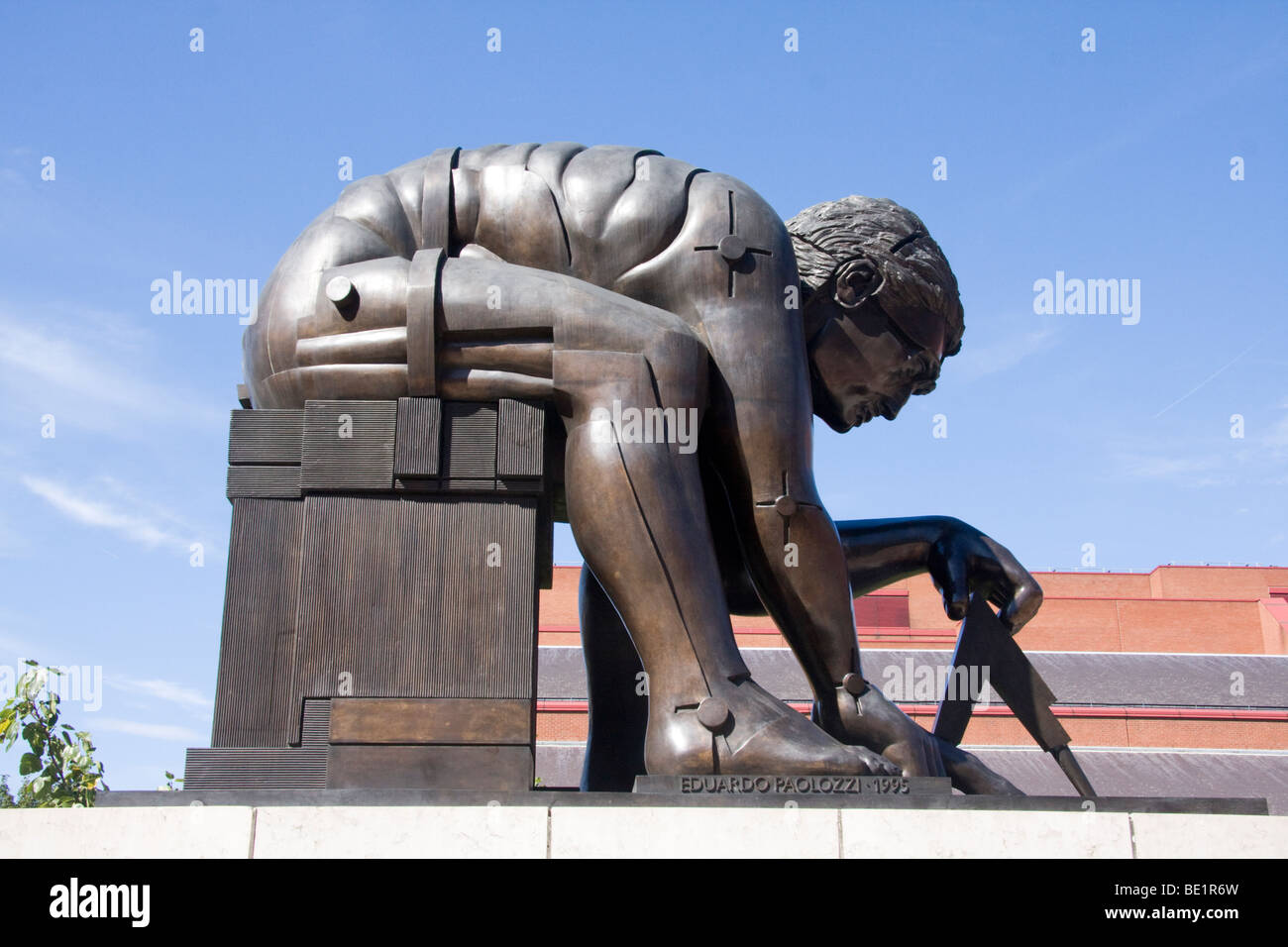 bronze statue based on William Blake's study of Isaac Newton by Eduardo ...