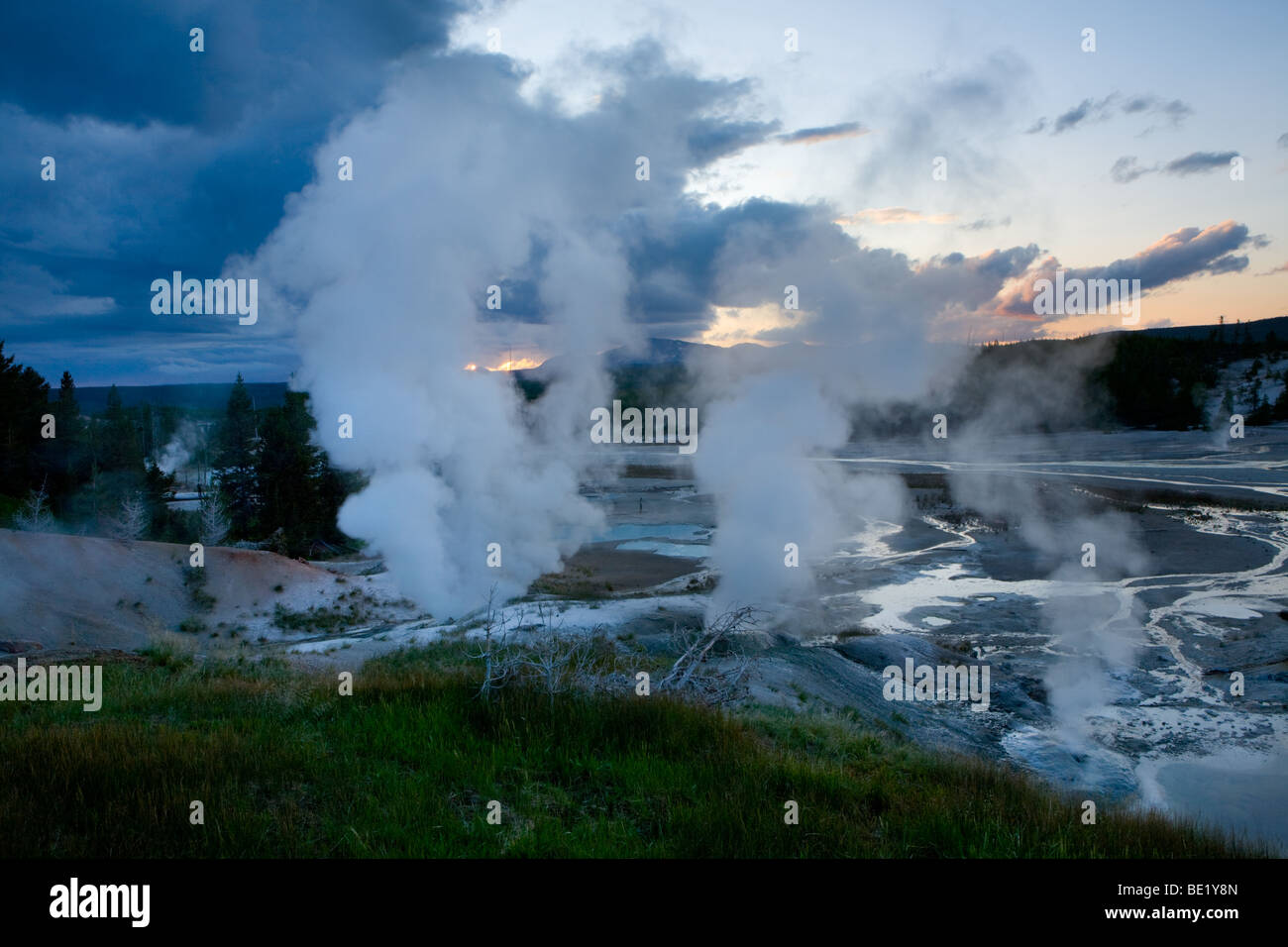 Lava basin hi-res stock photography and images - Alamy