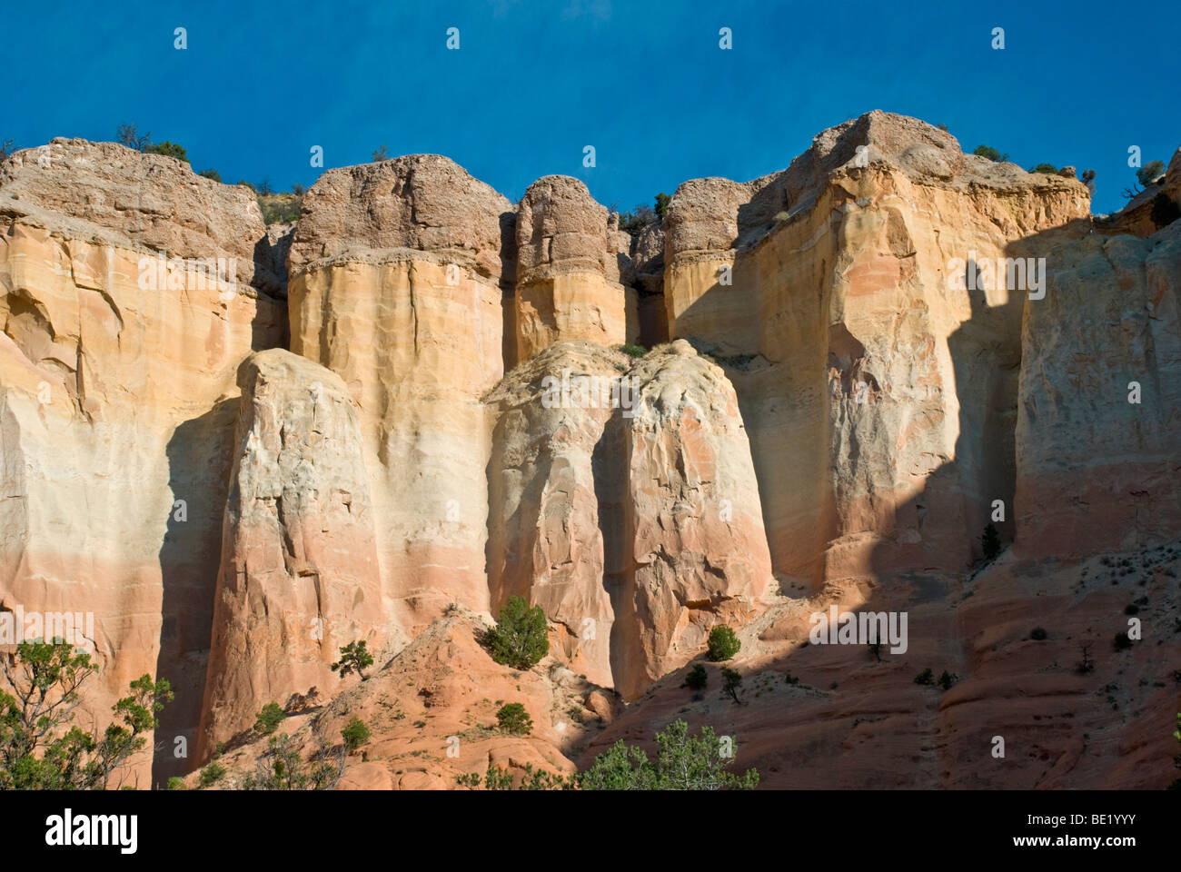 Amphitheater walls hi-res stock photography and images - Alamy