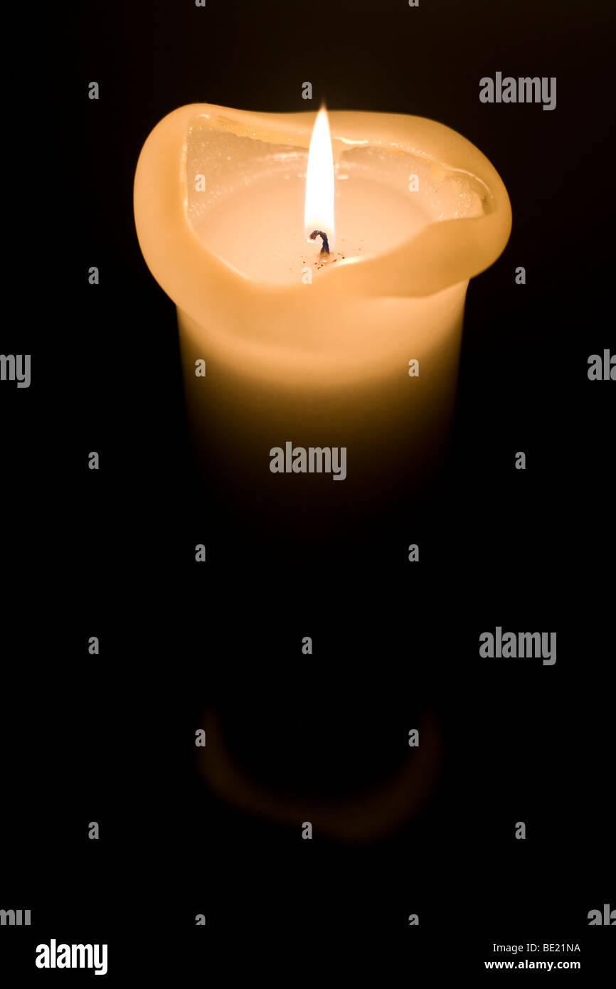 Candle illuminate hi-res stock photography and images - Alamy