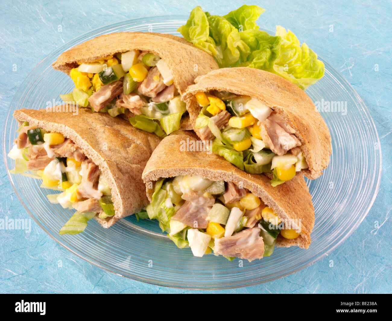 Fish pitta bread hi-res stock photography and images - Alamy