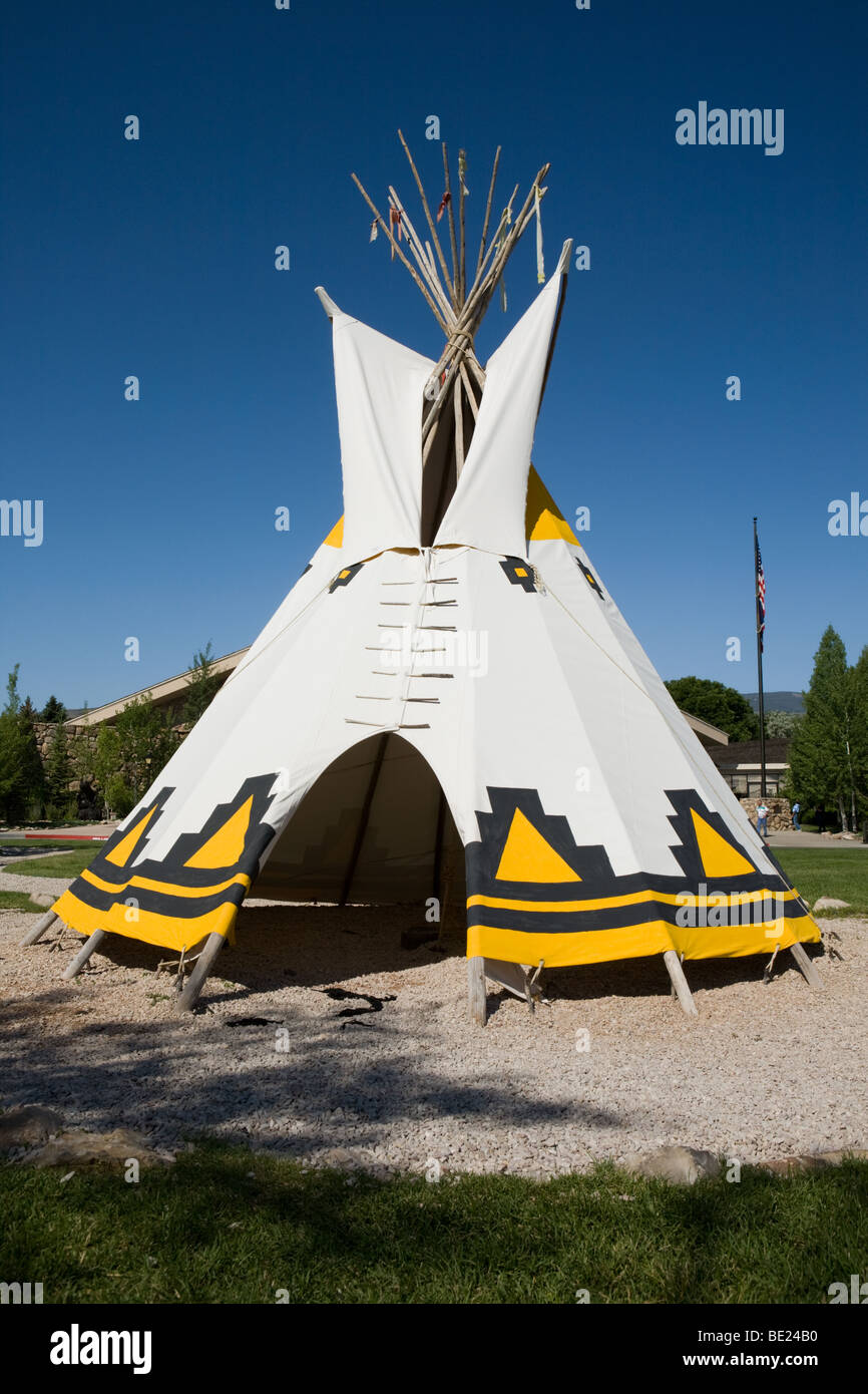 Tipi tipi hi-res stock photography and images - Alamy